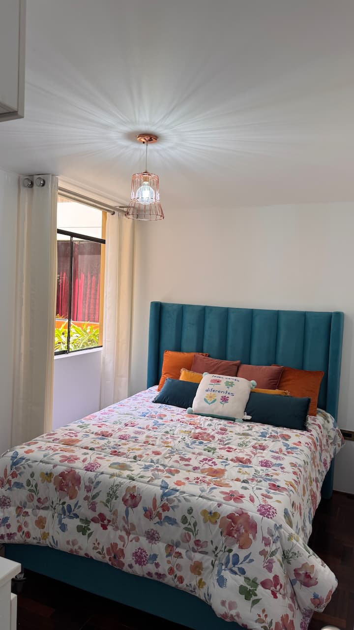 Bello Departamento Céntrico En Residencial - Chiclayo