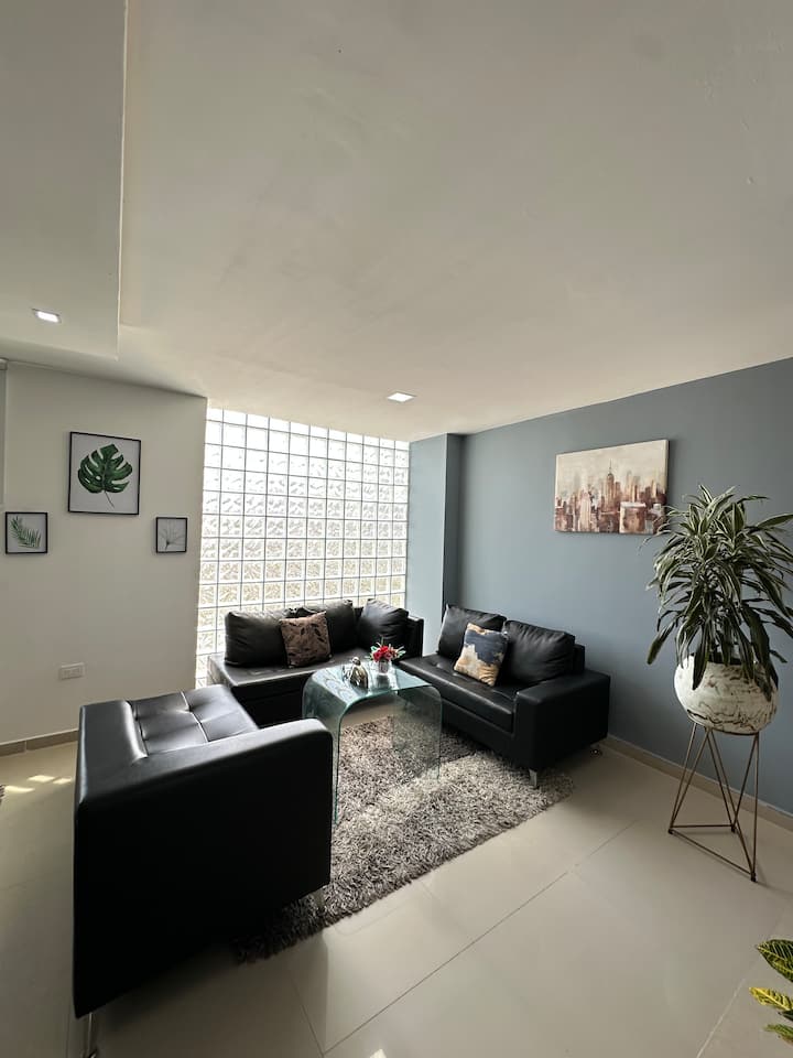 Cómodo Y Barato Piso 8 Vista Al Rio Para 10 - Barranquilla