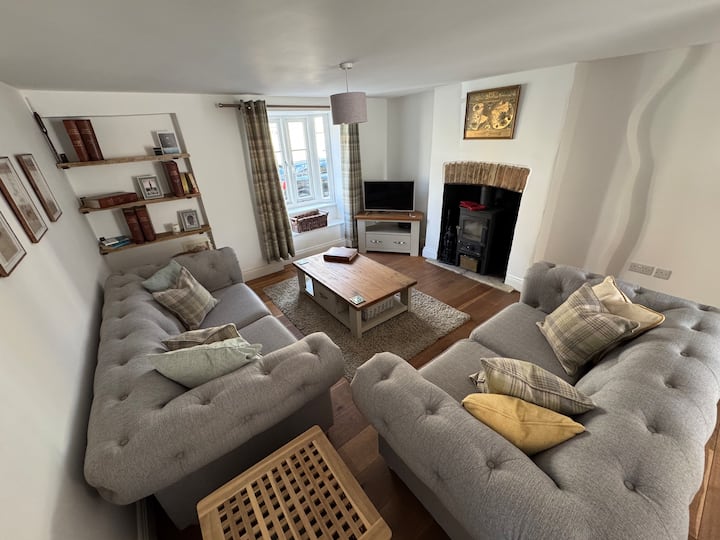 The Downton Hideaway - Witney