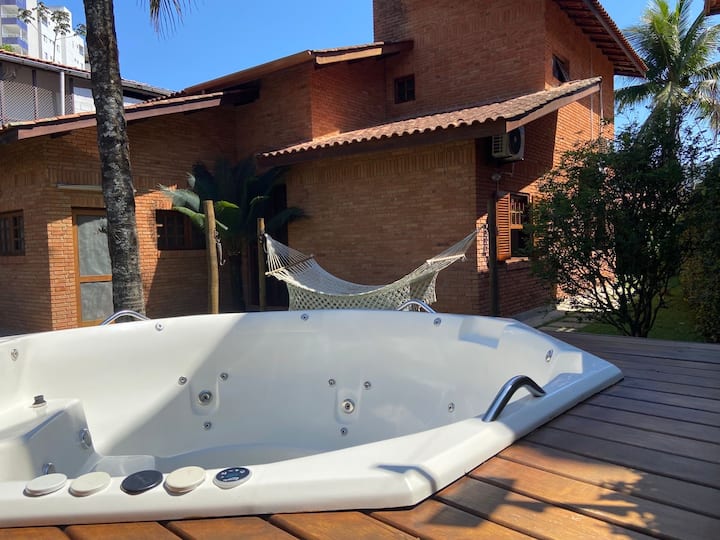 Linda Casa Com Jacuzzi  E 4 Qts - Brazília