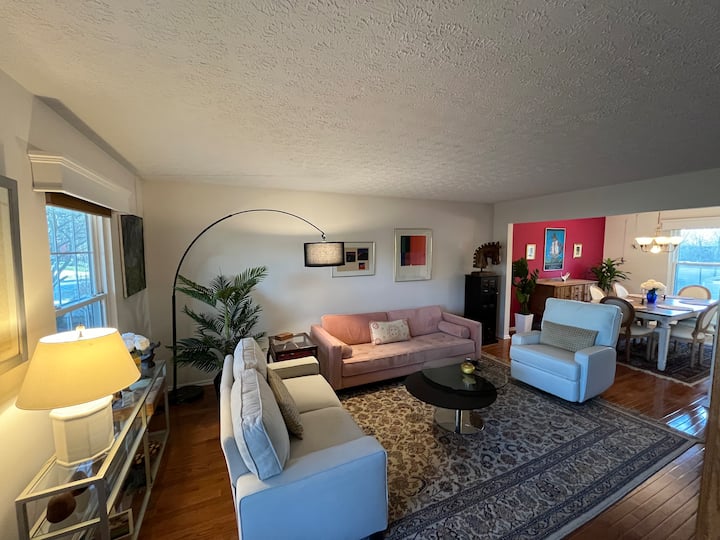 Private West Room - New Albany, OH