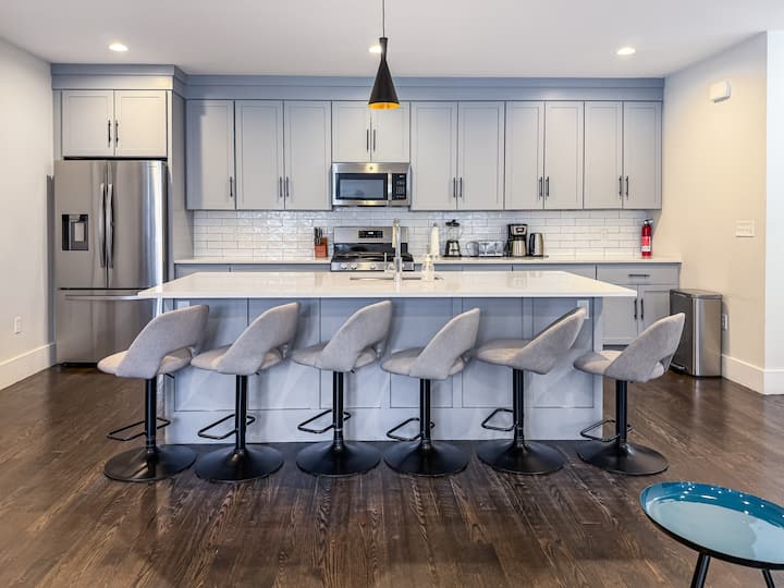 (Dr81) New Home, Close 2 City, Spacious 6 Beds W/d - Boston, MA