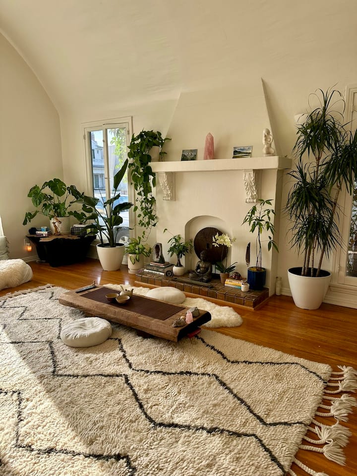 Zen Sanctuary Near Grove - Beverly Hills, CA