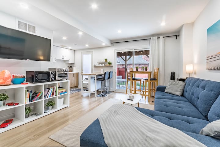 Welcome To Your Private Suite - Mississauga
