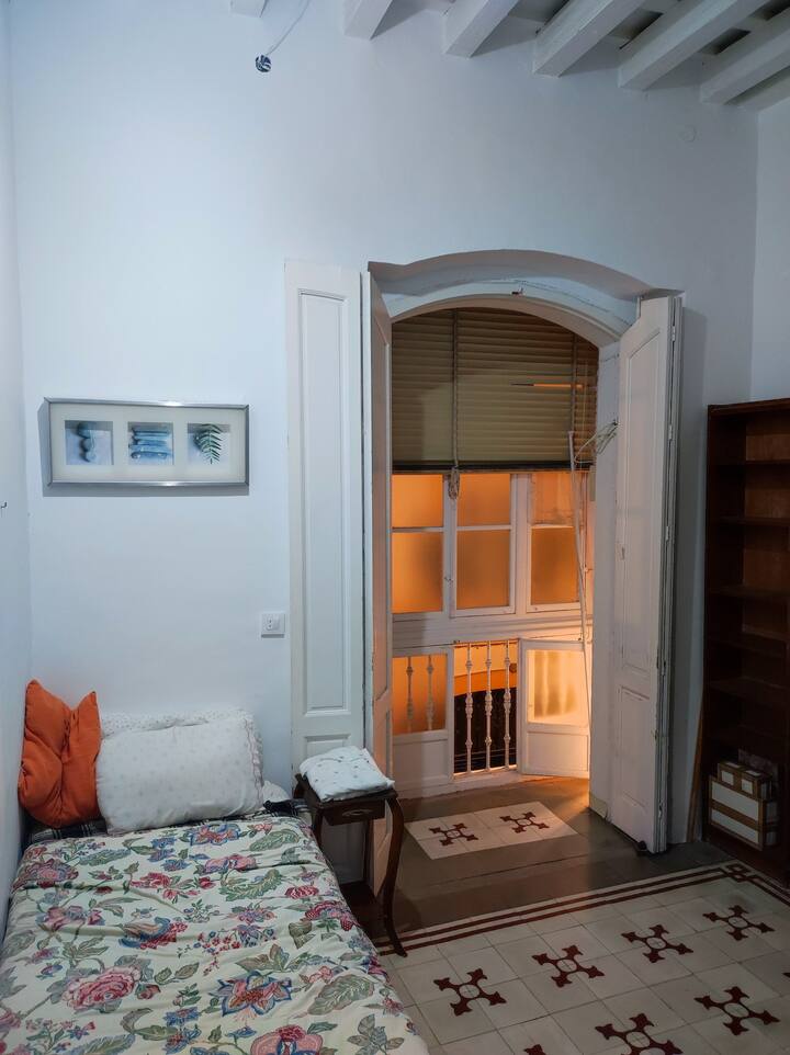 Old Merchant House Atop The City - Cádiz