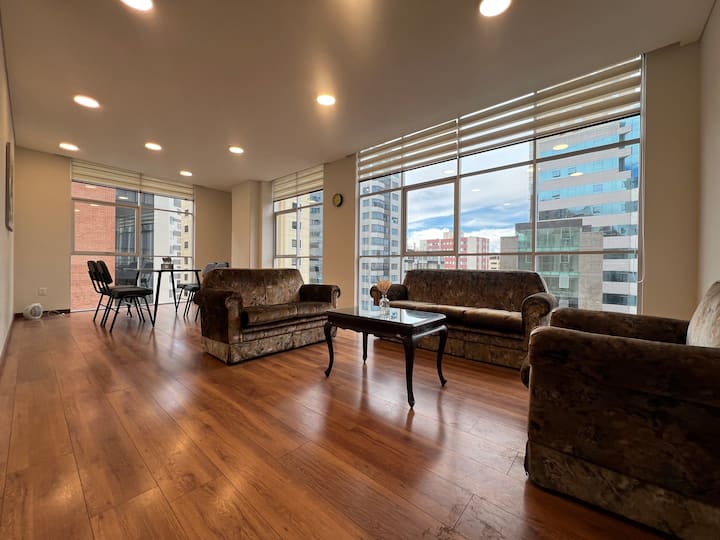 Bright 2br Suite W/views + Close To Everything - La Paz