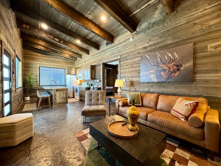 Pinion Pines Chalet #6 - Family & Pet Friendly! - Island Park, ID