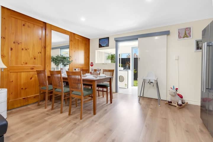 Home Woodville Gardens Close To Pub, Restaurants - Adelaide