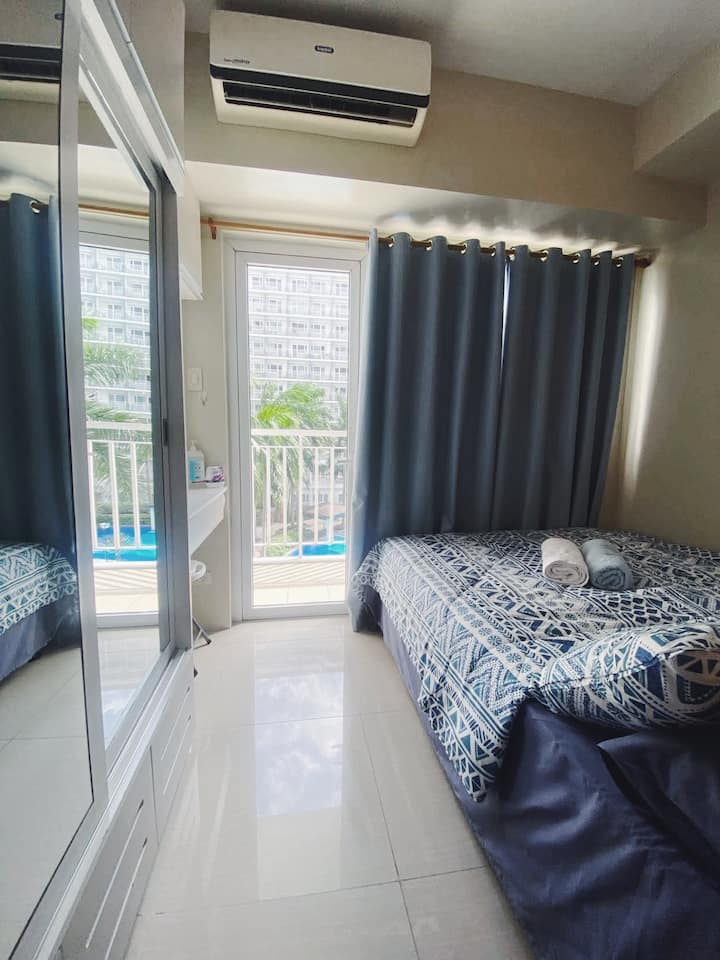 Shell Residences With Pool View (Near Moa/ikea) - Pasay