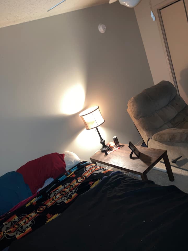 Chill Private Room For Rent In Apartment - Broken Arrow, OK