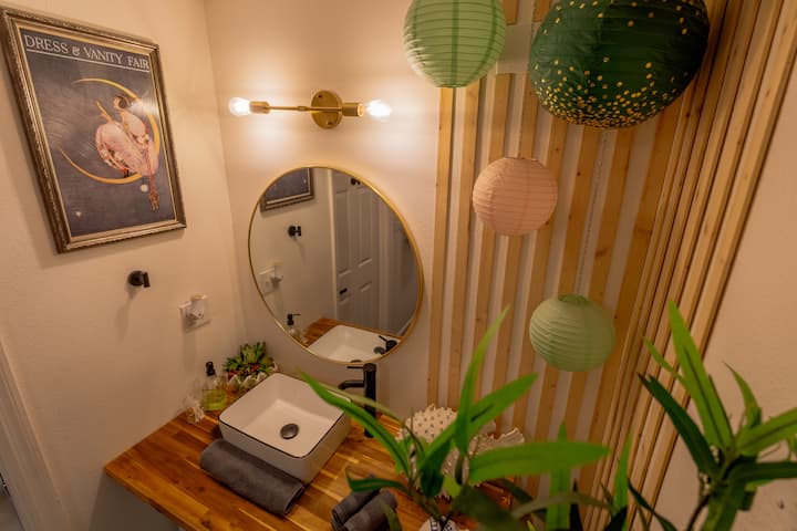 Cozy Cactus House! 5 Min From Universal Studios - Orlando, FL