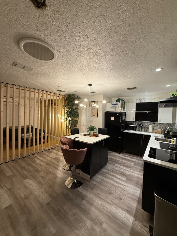 Cozy Cactus House - Orlando, FL