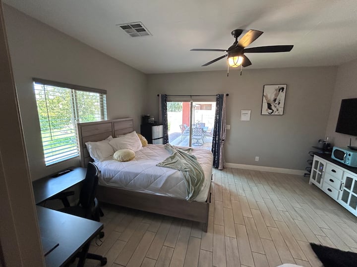 Peaceful Bee’s Nest - Peoria, AZ