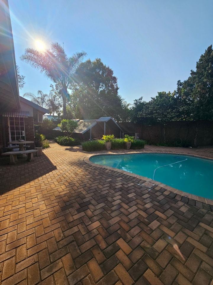 Parkside|family Unit| Wifi | Pool | Secure Parking - Polokwane