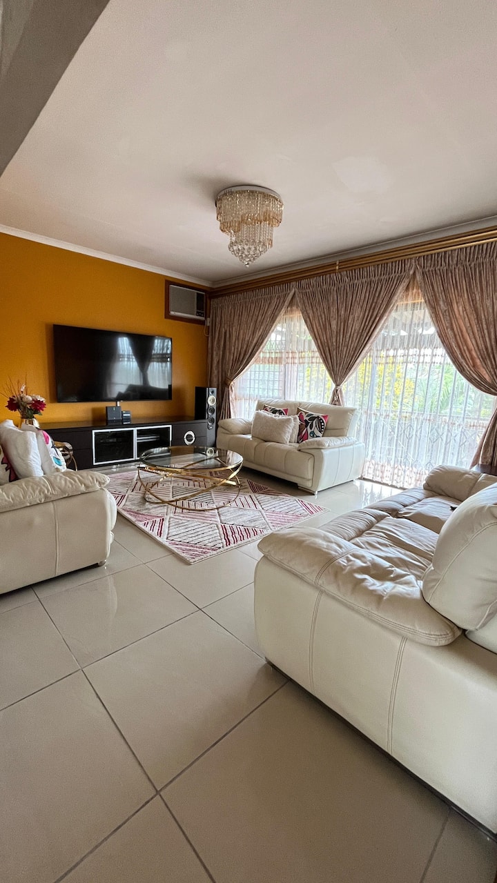 A Cozy Home In A Tranquil Area. - Richards Bay