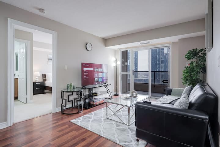 Executive 2br 2bth 1 Prk Condo Sq1|toronto Airport - Mississauga