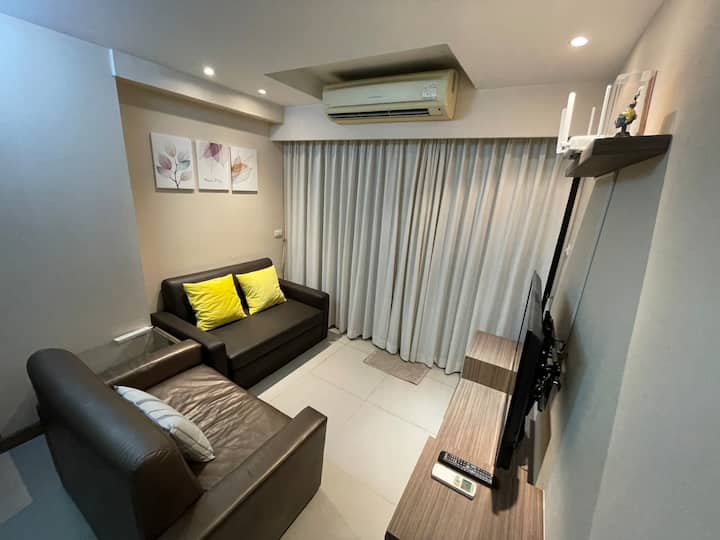 Family Room 45sqm, Bts Ploenchit - Bangkok