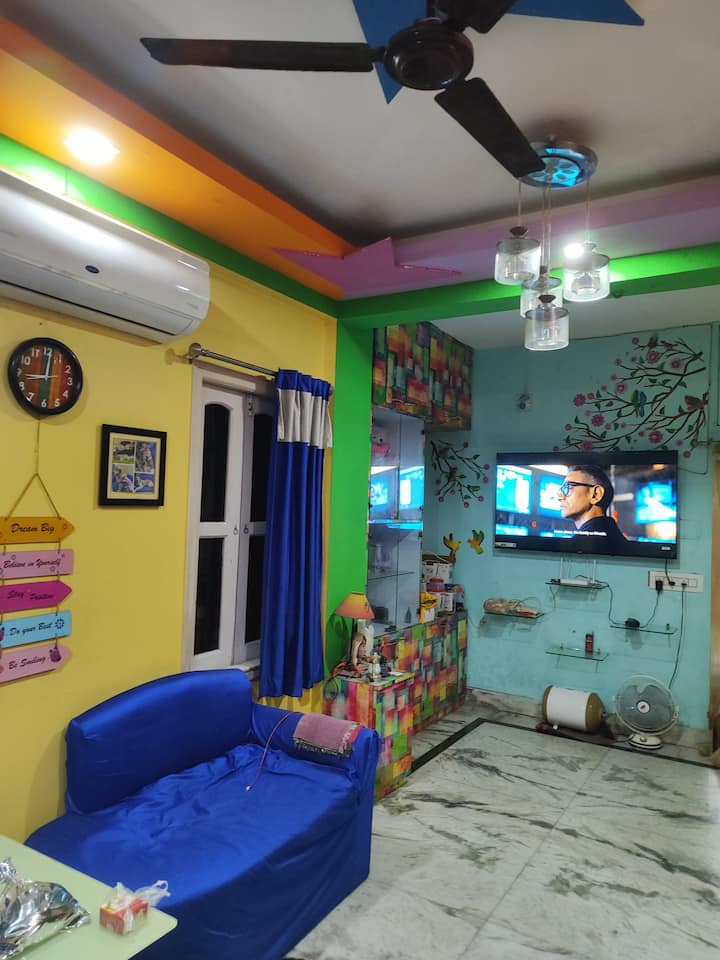 Cozy & Cool Rooms With All Items - Kolkata