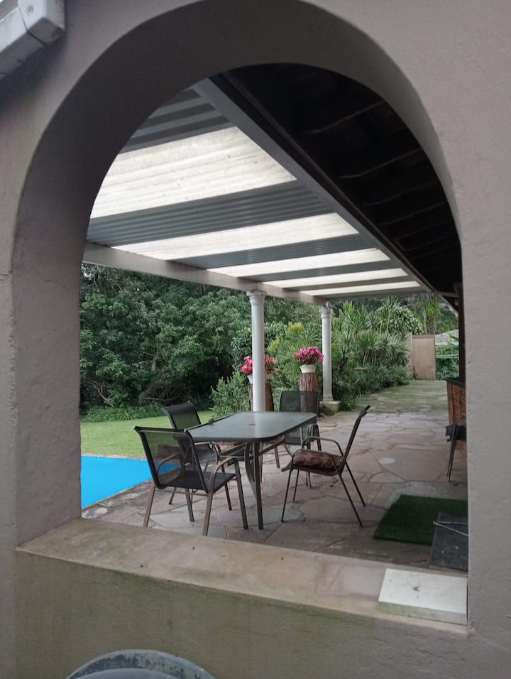 Big Home, Garden & Fun For You And Your Furbabies - Pinetown