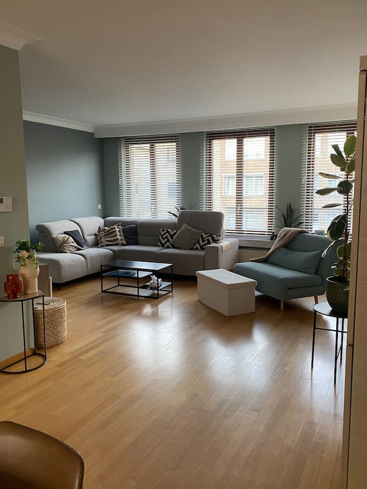 Tomorrowland House - Boom