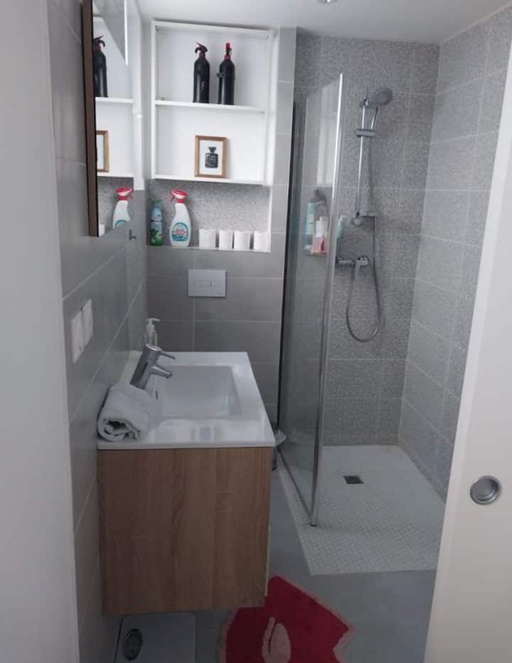 Studio Location Saisonnière - Bagnols-sur-Cèze