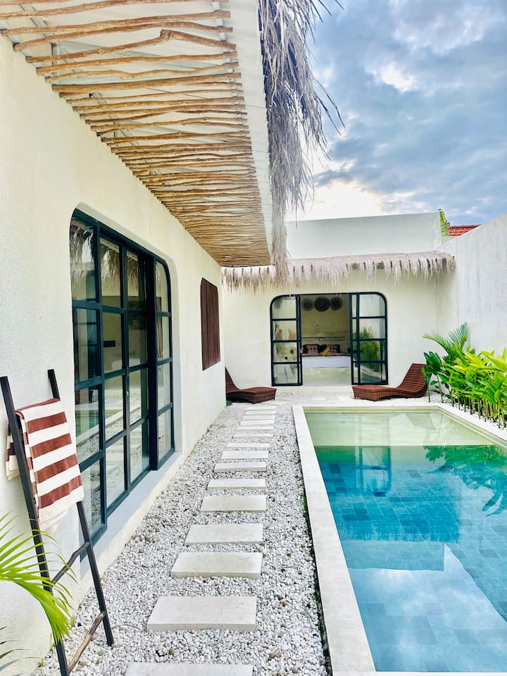 Villa  2br + Private Pool ! - Sanur