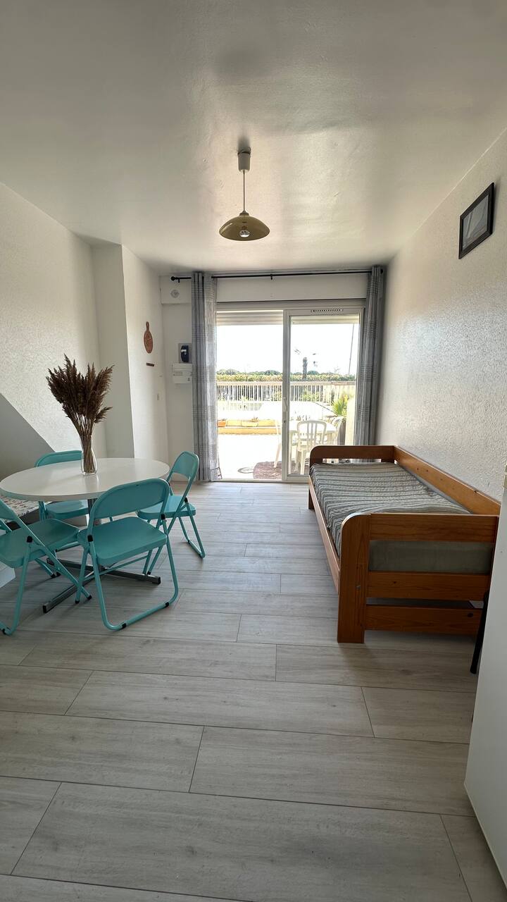 Terrasse De La Piscine - Vias