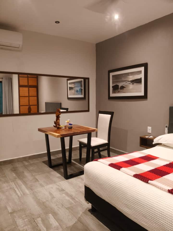 House Of 16: -Loft #2 - Campeche