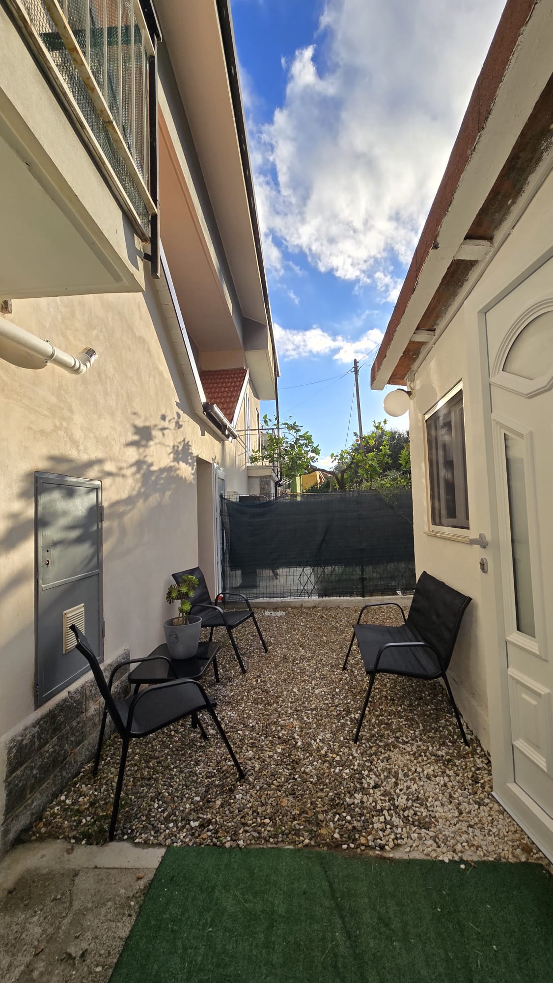 Relax Ceriale: cottage with Wi-Fi and outdoor space - Tiny houses for ...