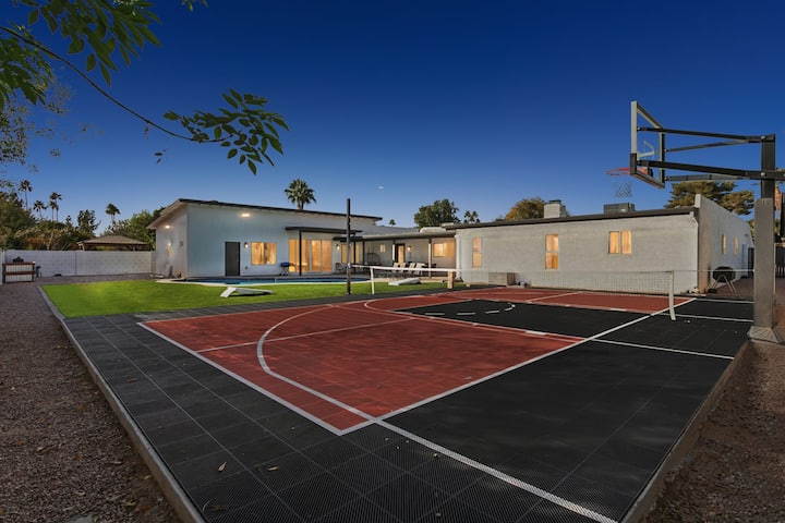 6br Scottsdale Oasis | Pool, Casita & Sport Court - Phoenix, AZ