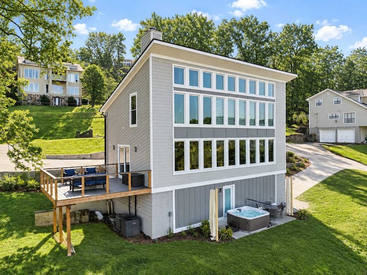 Crestview Heights | Stunning City Views | Hot Tub - Chattanooga