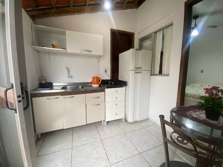 Kitnet De Temporada Da Gi Suíte + Cozinha - Navegantes