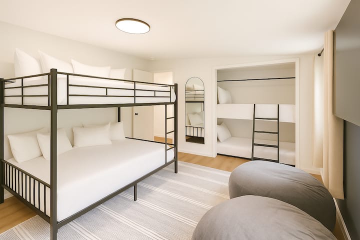 Beach Access Stylish 3br Escape, Sun & Sand Resort - Port Austin, MI