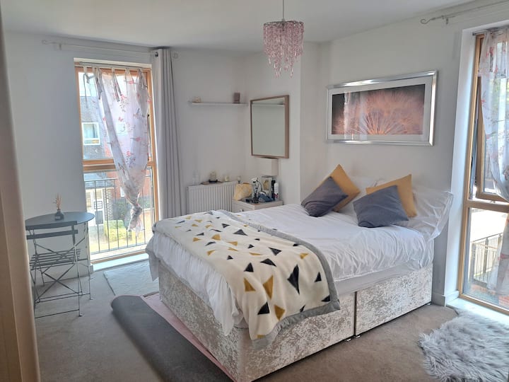 Quiet Kingsize Room By Train Station & Castle - Tonbridge