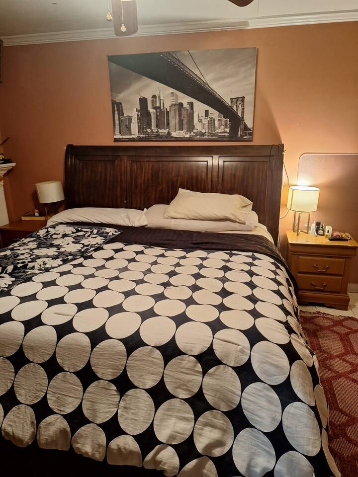 Master Ensuite Near Downtown - Columbia, SC