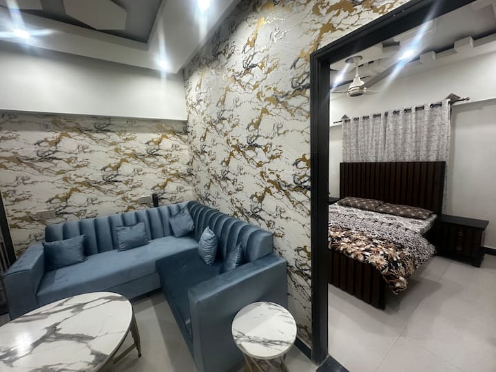Designer Flat 2 Bedroom Lounge Kitchen Hot Water - Karachi