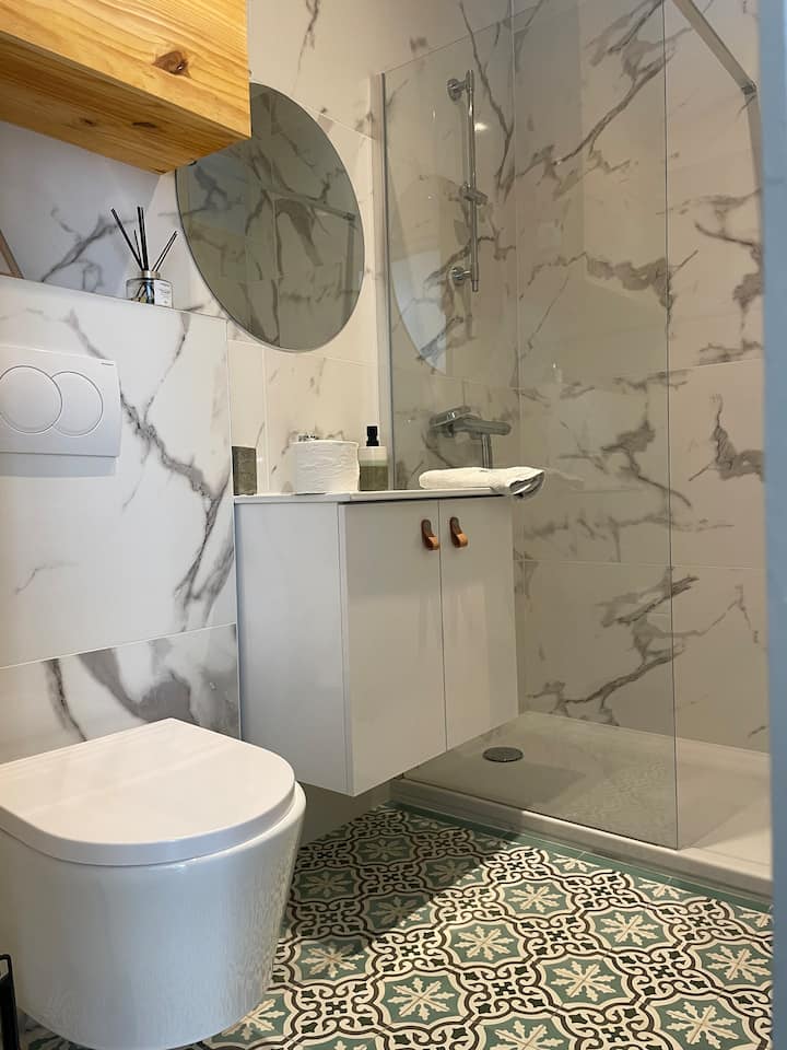 Paris, Tour Eiffel, Cdg - «&nbsp;Chez Fanny&nbsp;» - Le Raincy