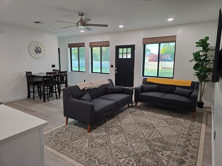 Beautiful Home With Basement - Gilbert, AZ