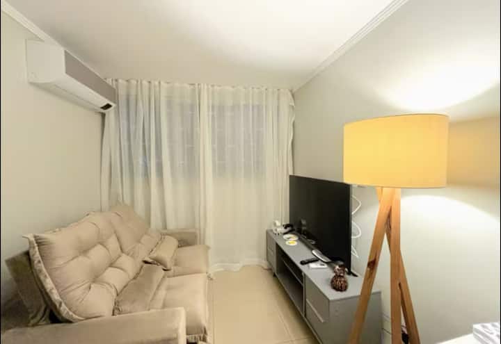 Ipê Branco Com Ar Condicionado - Brasília