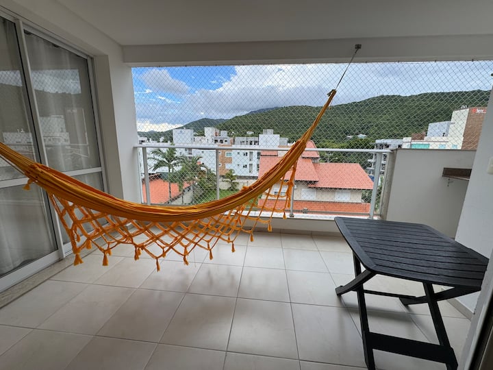 Amplo Ap Palmas, 2 Suítes + Piscina, Wifi, Garagem - Governador Celso Ramos