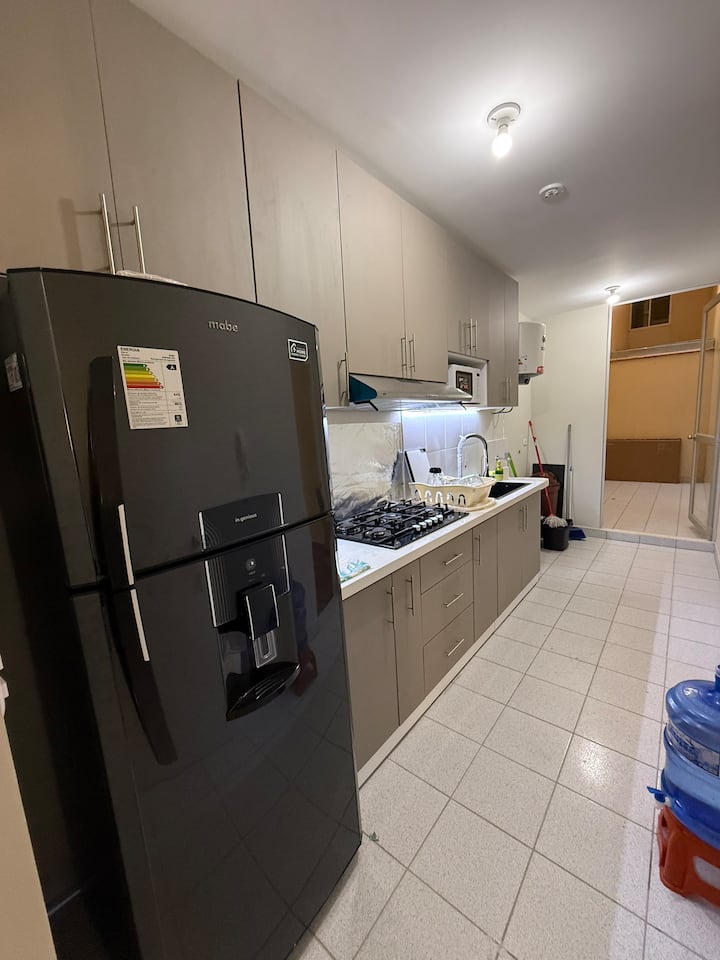 Depto. Moderno Y Seguro Con Piscina | 3 Hab + Wifi - Piura