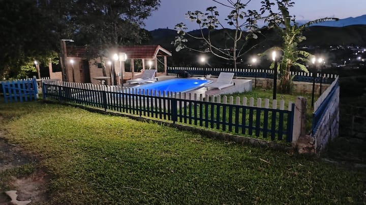 Sítio, Casa Com Piscina, E Sauna. - Itatiaia