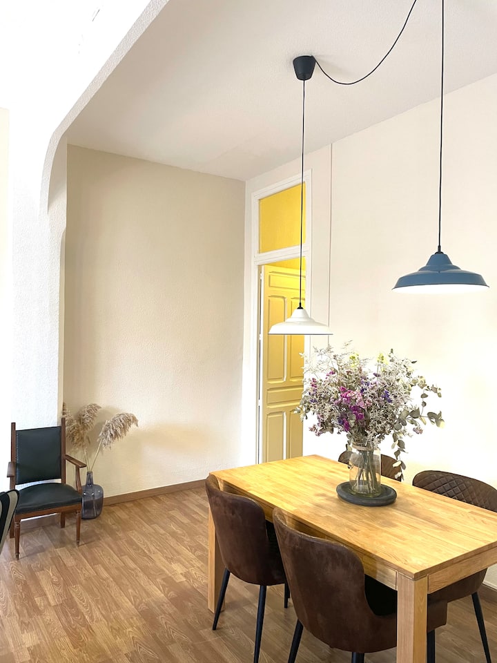 Vintage Chic Apartment - Alicante