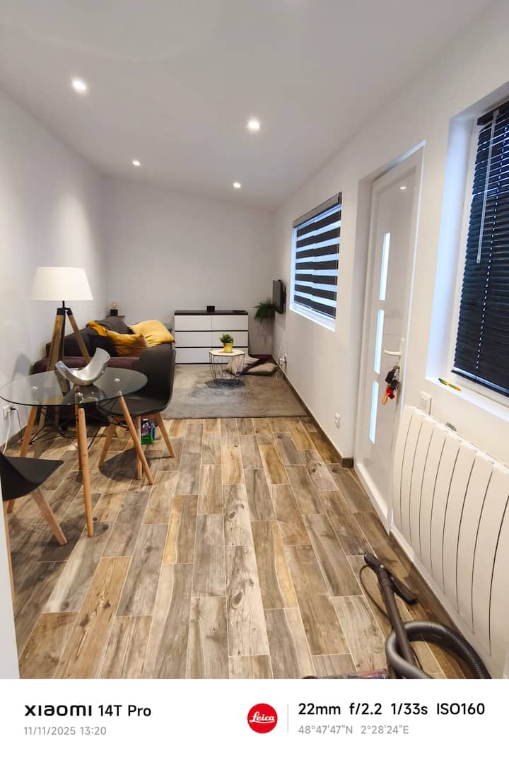 Chambre Pour 2 Personnes Avec Coin Repas - La Queue-en-Brie