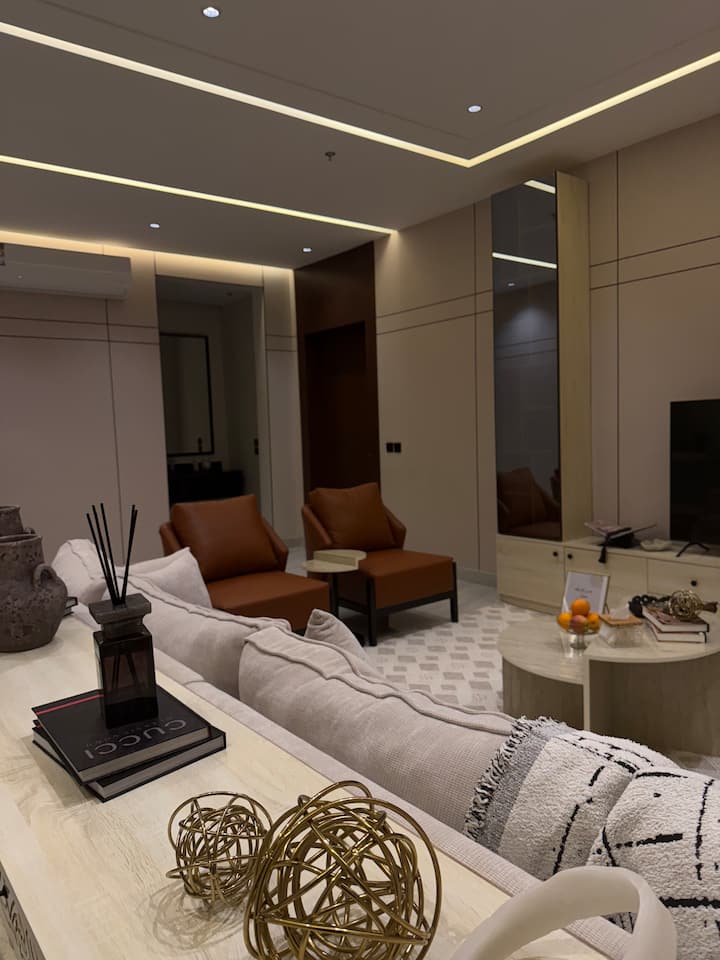 بقرطبة شقه جديده فاخره فندقيه - Riyadh