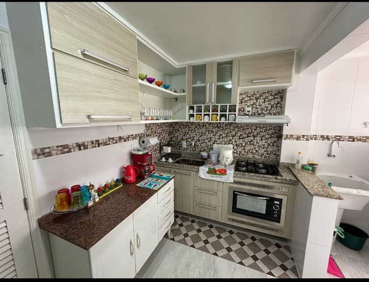 Apto  Na Esquina Da Prainha 3qtos - Arraial do Cabo