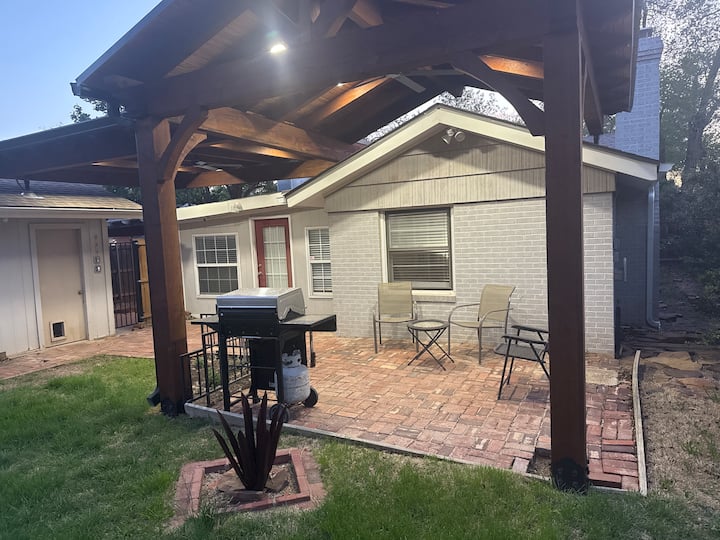 Cozy Cottage - Amarillo, TX