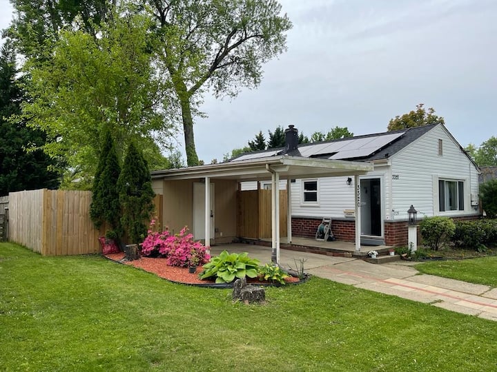 Cozy 3br Retreat | Near Metro & Dc | Ample Parking - Bethesda, MD