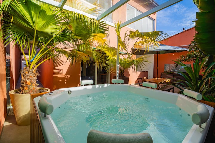 Refúgio Privado Com Jacuzzi E Churrasqueira - Peruíbe