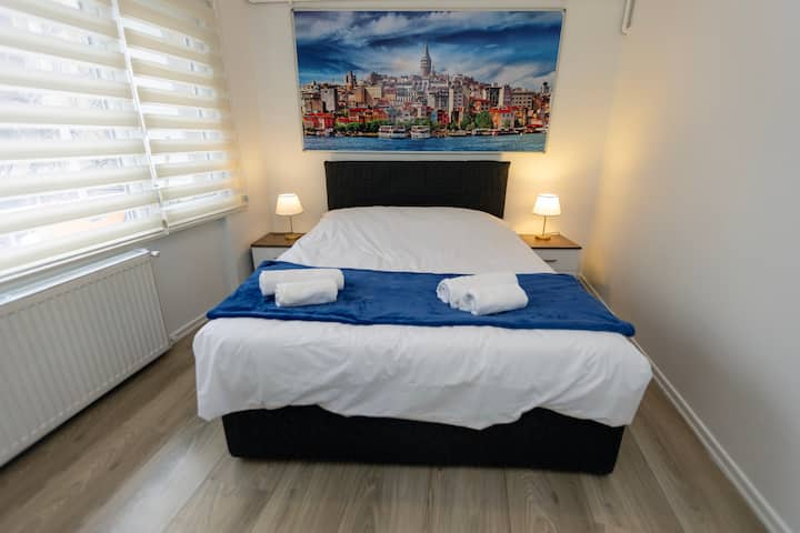 & 2+1 Magnificent Apartment In Taksim Cihangir - 伊斯坦堡